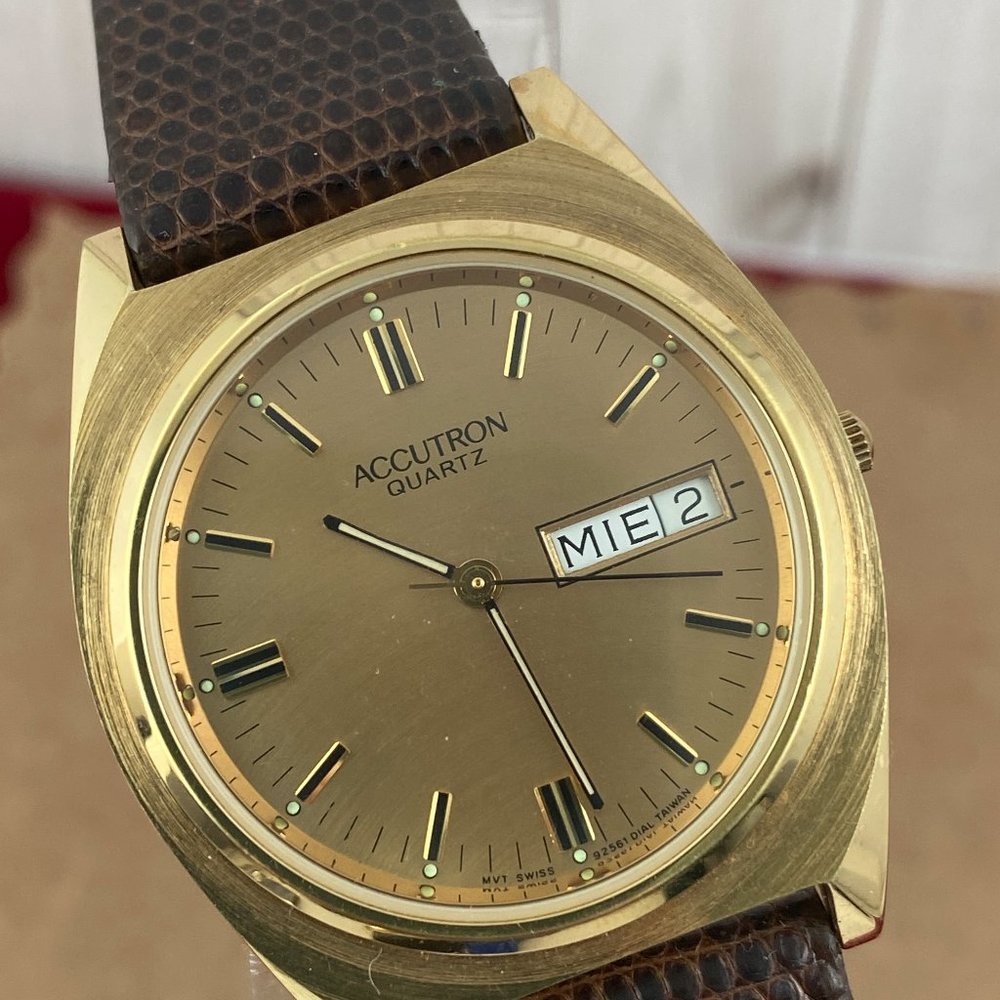 Vintage 1984 Bulova Date Accutron Gold Swiss Watch - Gem